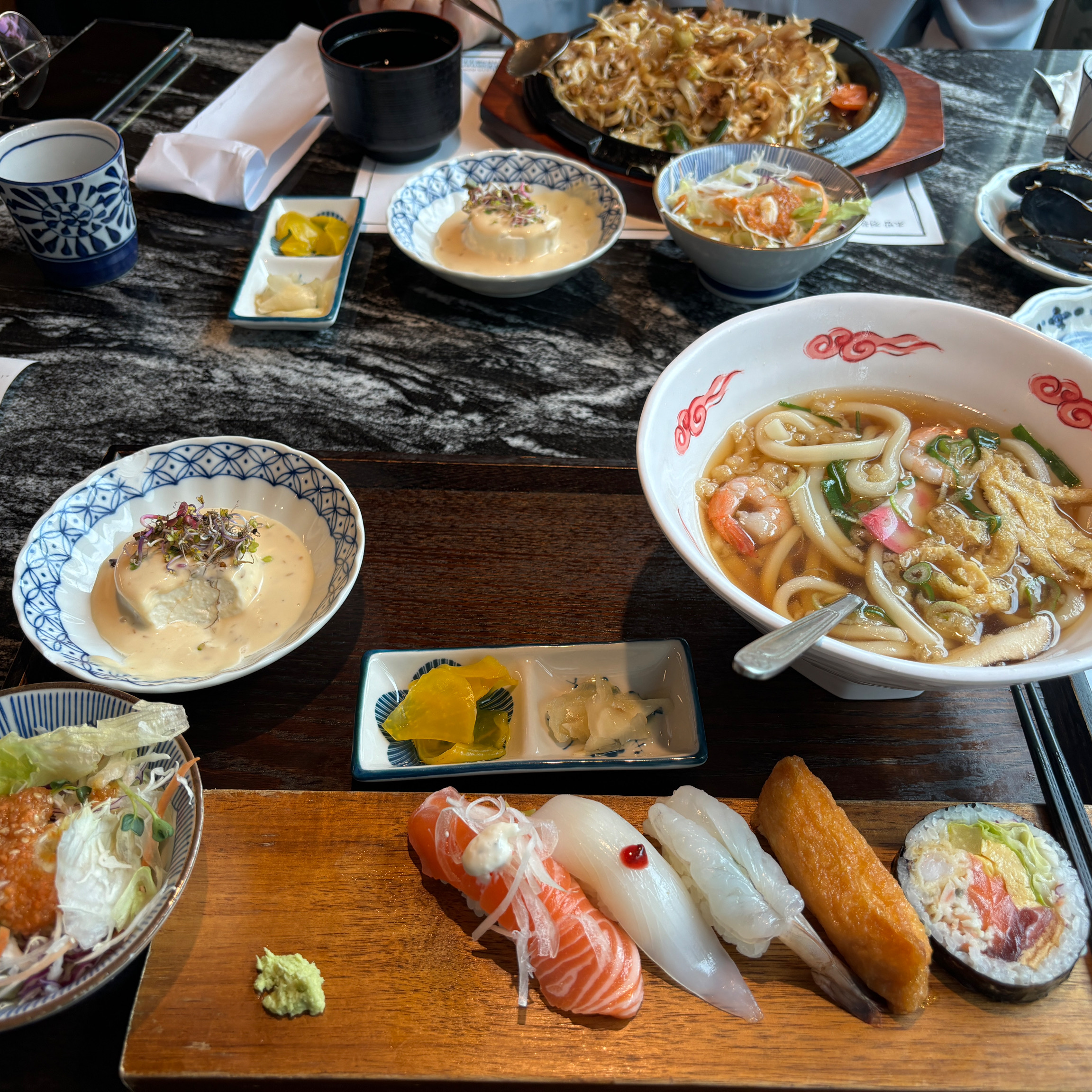 Busan Jangjeon Station Restaurant West Gate Noodles Shincheon Chicken ...